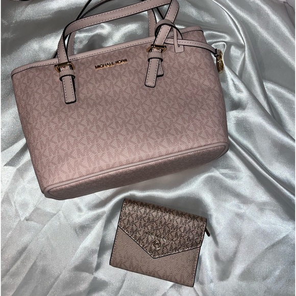 MICHAEL Michael Kors | Bags | Michael Kors Crossbody Bag And Matching ...